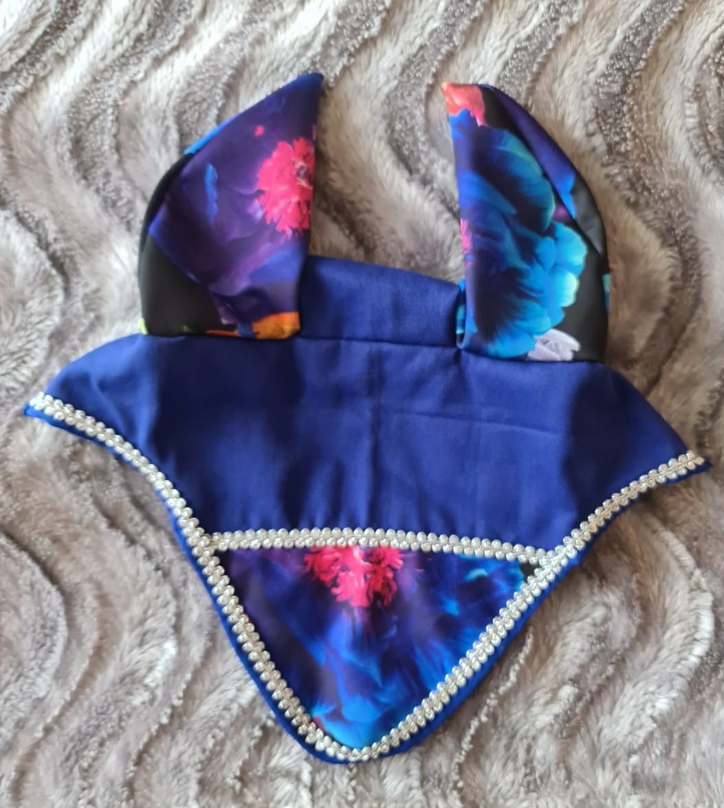 Retro Floral Veil - Equidesignz